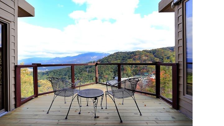 Ski Vista Chalet - Million Dollar Views - Gatlinburg, TN