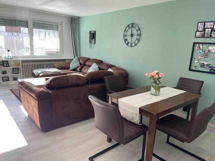 Schöne Eigentumswohnung Mit Gut Parkmöglichkeiten - Leonberg