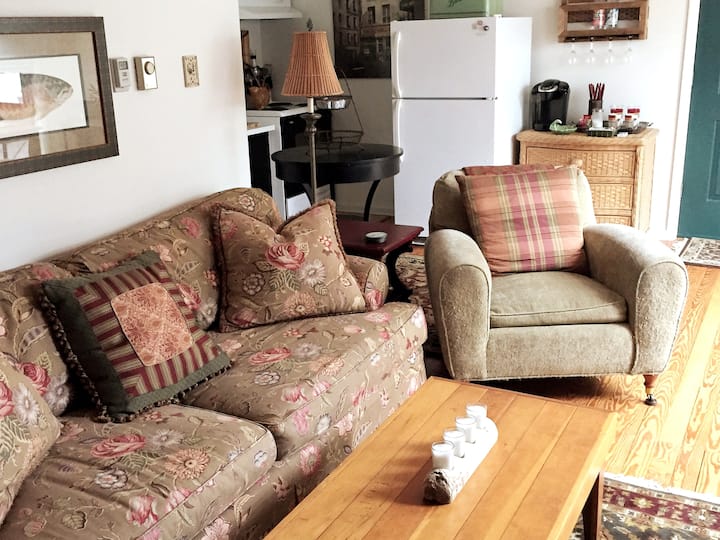 Cottage Guesthouse - Cazenovia, NY