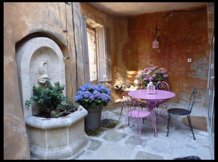 Maison D'artiste Unique & Magique Dans Le Luberon - Bonnieux