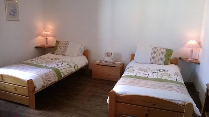 Fresh Air And Space In The Countryside - B&b - La Souterraine