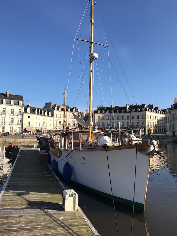 Hyskeir, "Gentleman Motor Yacht" De 1937 - Arradon