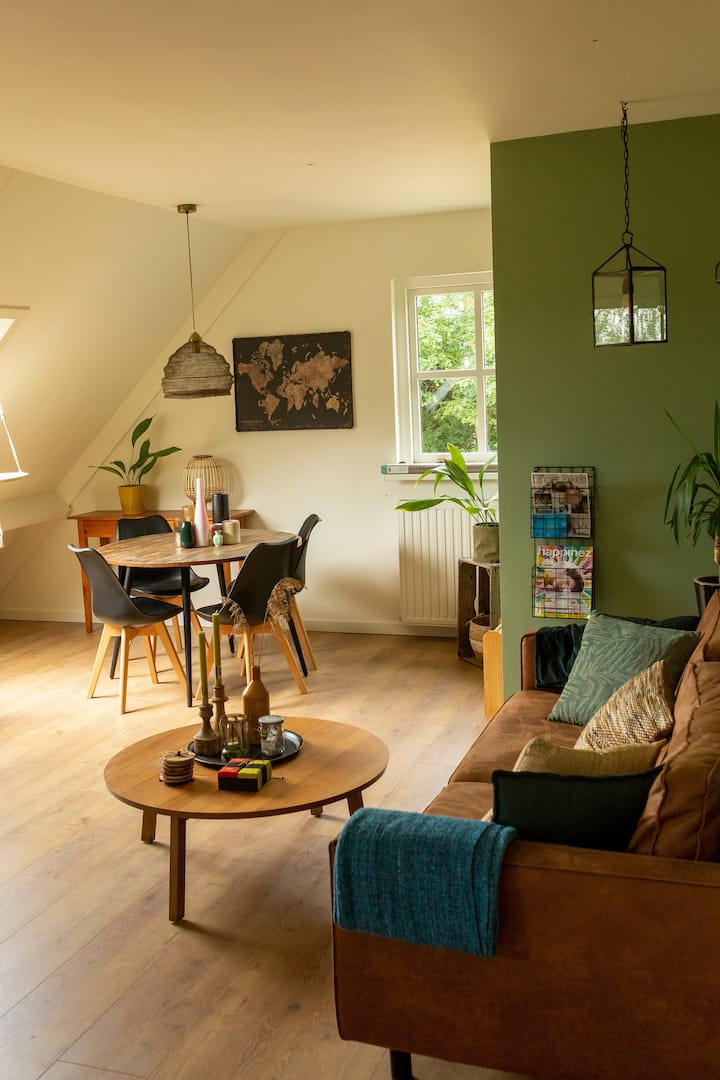Overasselt: Zelfst. 3-kamer App.(75m2)in De Natuur - Zeeland