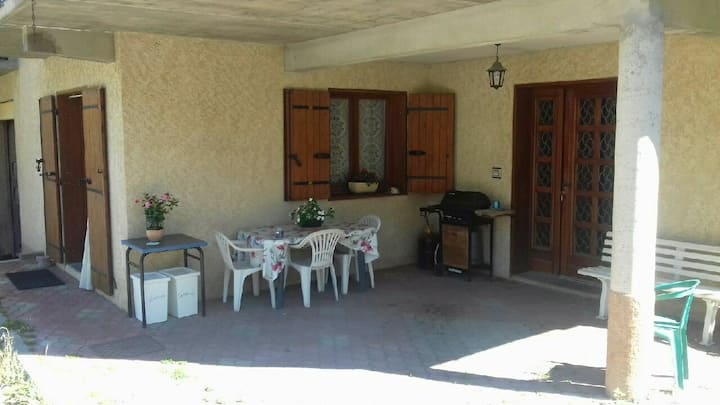 T2 En Rdc, Dans Une Maison Individuelle Et Calme - Briançon