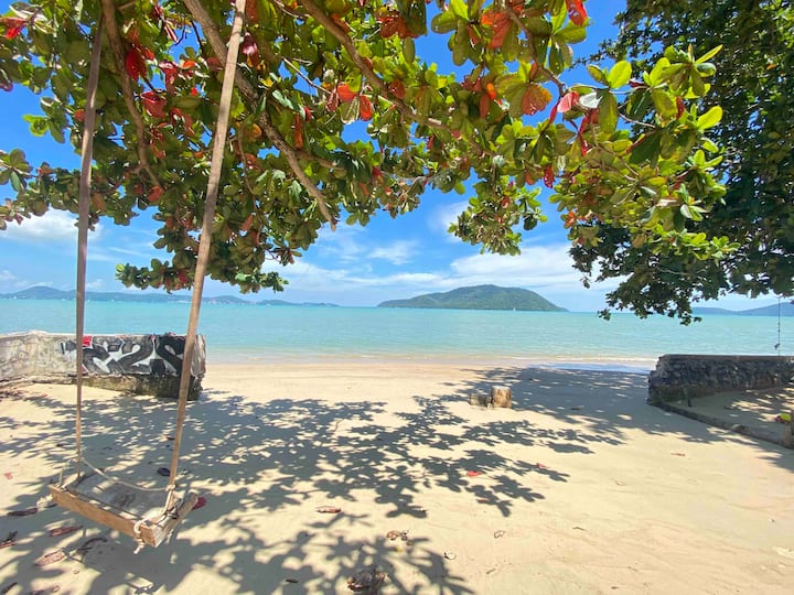 Beachfront Villa/private/peaceful/2br/4pp - Provincia de Phuket