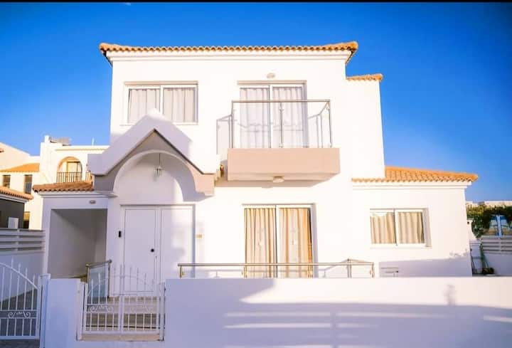 Nissi Beach Villa 2, 4 Bedroom - Nissi Beach