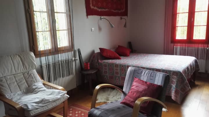 Coursibas Retour Au Calme Et Au Plaisir De Vivre - Saint-Cirq-Lapopie
