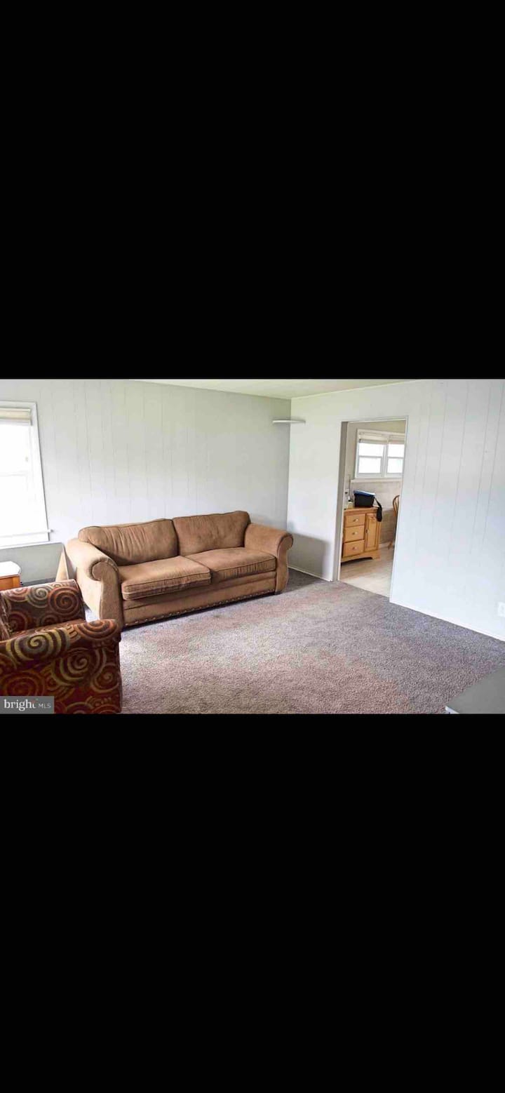 Jolly Single Room Close To Tcnj And Ttn Us1 - Trenton, NJ