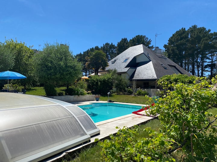 Villa Avec Piscine Vue Mer à 50 Mètres De La Plage - Concarneau