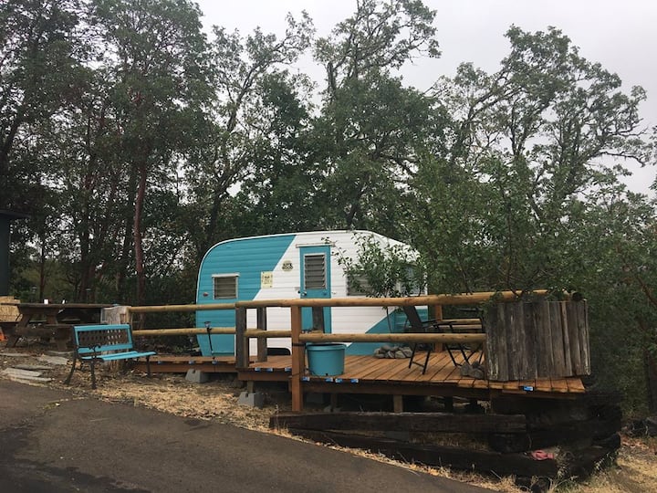The Happy Camper! - Roseburg, OR