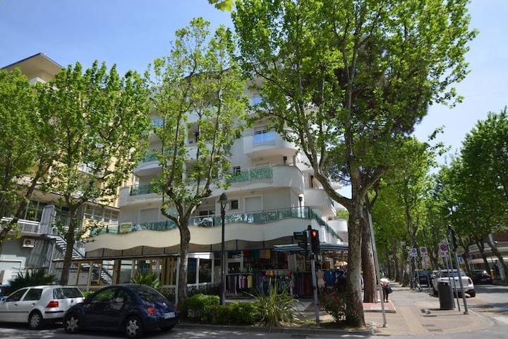 Lampo Family Appartment 1 - Rimini