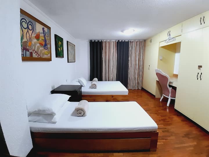 Homely, & Amazing Views 4br (20pax) In Baguio City - Baguio