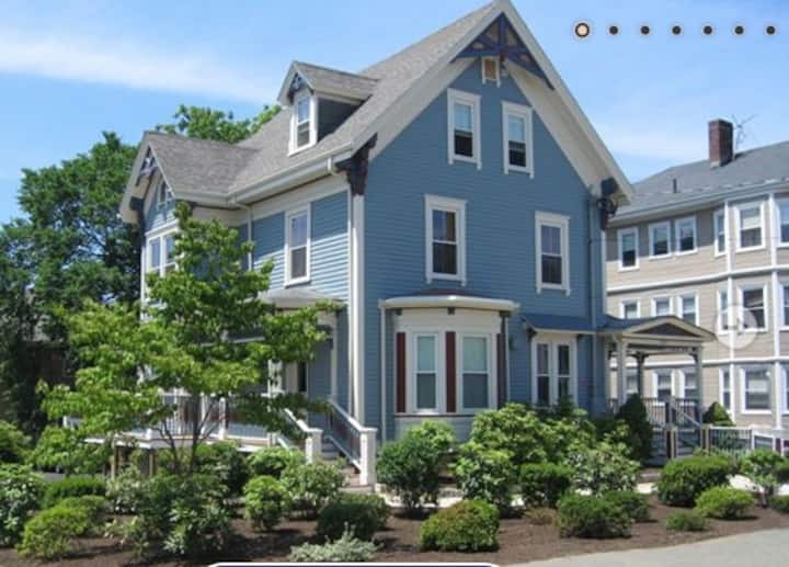 107 Adams Street Studio - Wellesley, MA