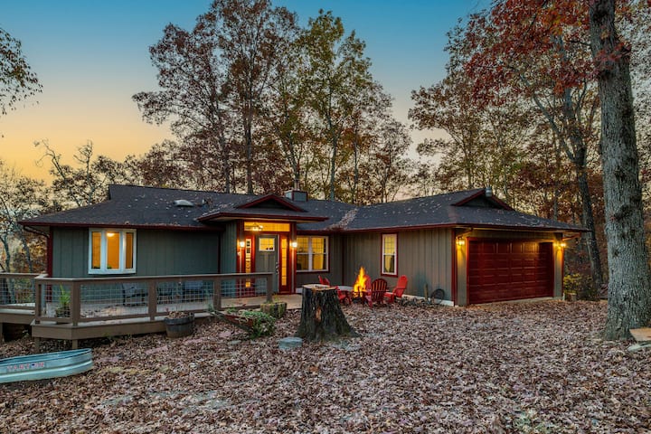 Cozy Cottage 5 Acres With Mountain Views And Pond - Sevierville