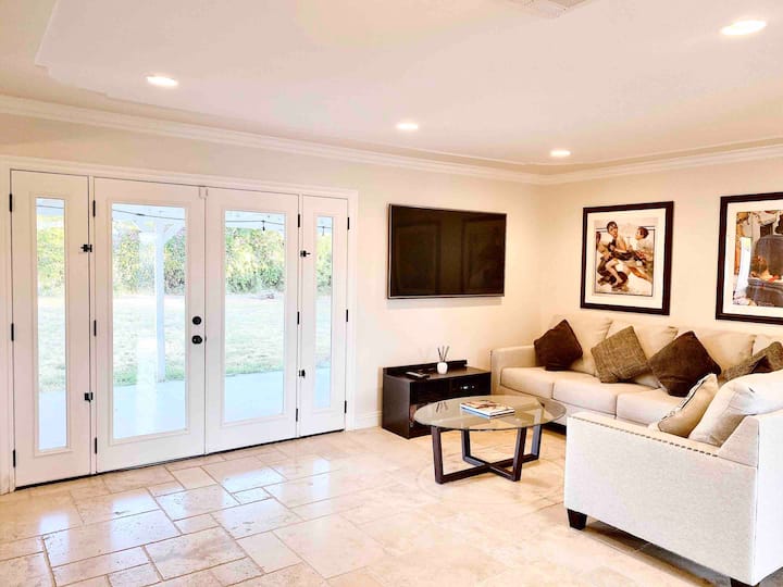 Beautiful Newly Renovated House In  Simi Valley - Simi Valley, CA