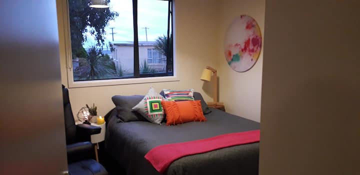 Relax At The Rocks, Taramea Bay
*No Cleaning Fee* - Riverton/Aparima