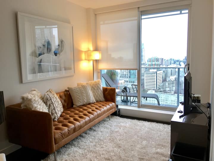 Designer Suite With Panoramic View - Vancouver
