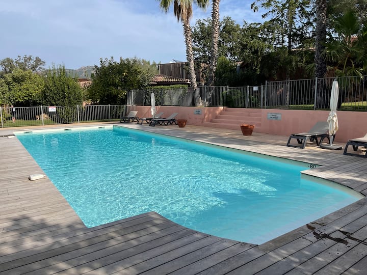 Mini Villa 2/7 Personnes Piscine Chauffée Partagée - Corsica