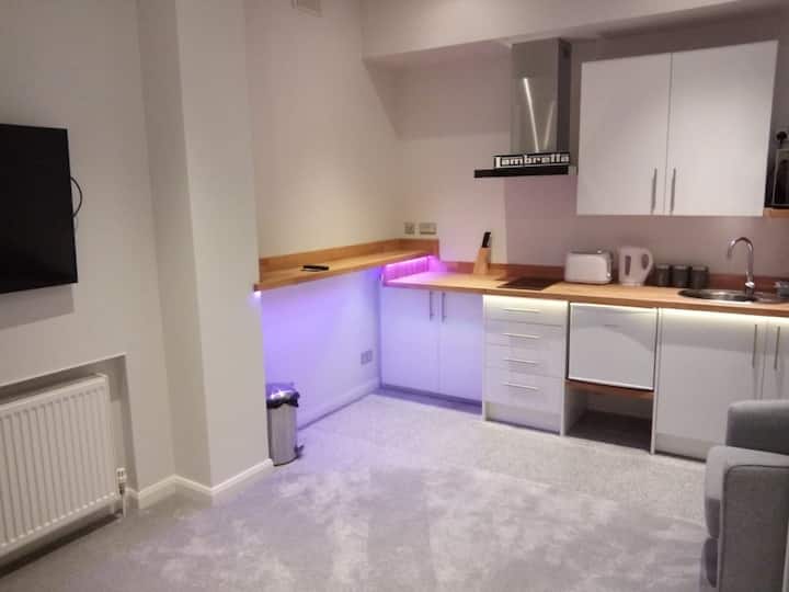 Air Conditioned Vespa Studio - Brighton