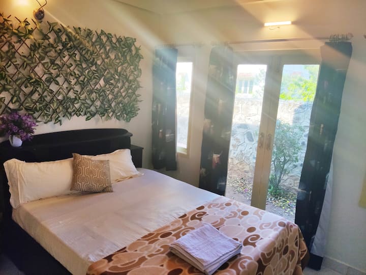 Luxury Beach Villa With Swimming Pool - Chennai