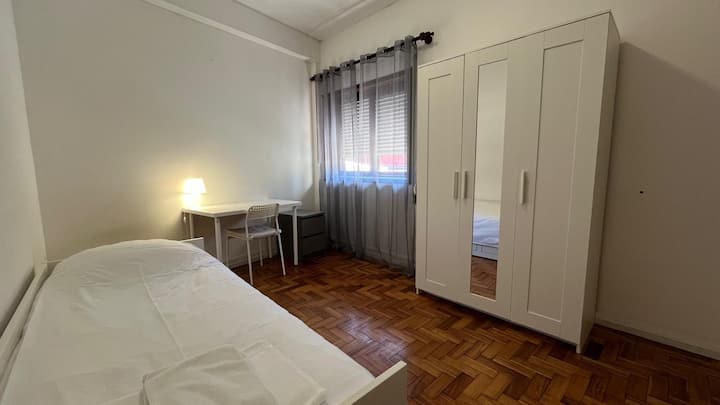 Chaimite Quarto Varanda Opo - Porto