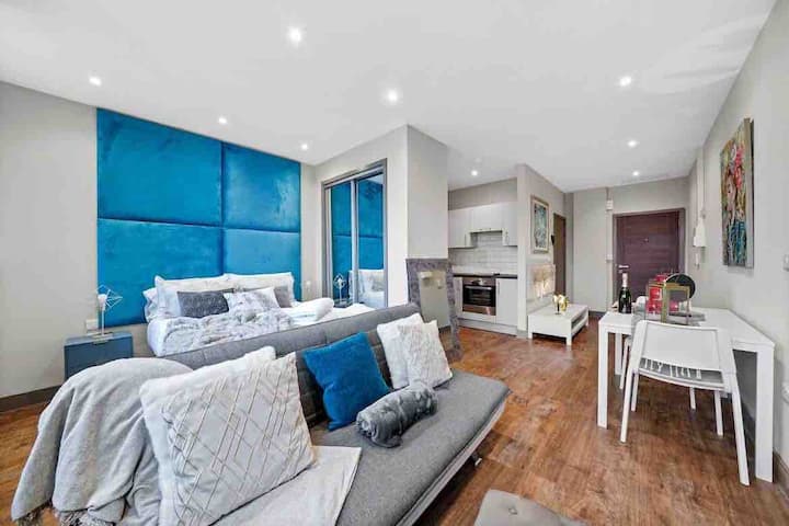 Marble Deluxe Apt - City Centre - Maidstone
