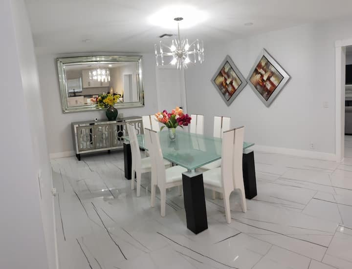 *Specials* 3/2 Close To Downtown Delray Beach - Delray Beach, FL