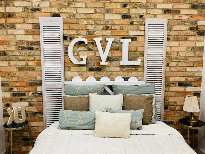 City Dream Spacious 2br-2b & Walk The Heart Of Gvl - Greenville, SC