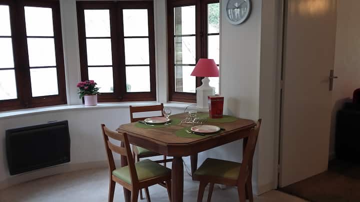 Charmant T1 Bis 31m² Refait à Neuf - Les Deserts