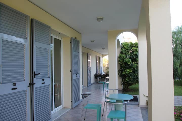 Trois Chambres 5p. A50mt De La Mer - Pietra Ligure
