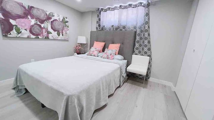 Private Bedroom In Basement With Attached Bath - Winnipeg