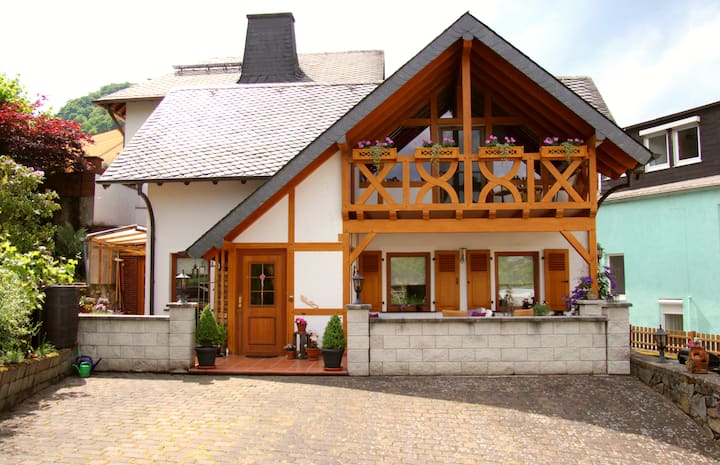 Haus "Winkelchen" Mit Besonderem Charme - Cochem