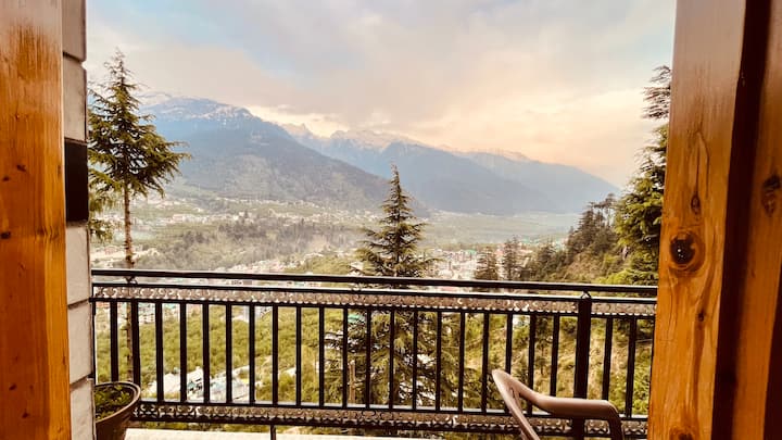 Duplex Premium Suite |L Snow Mountain View Balcony - Manali