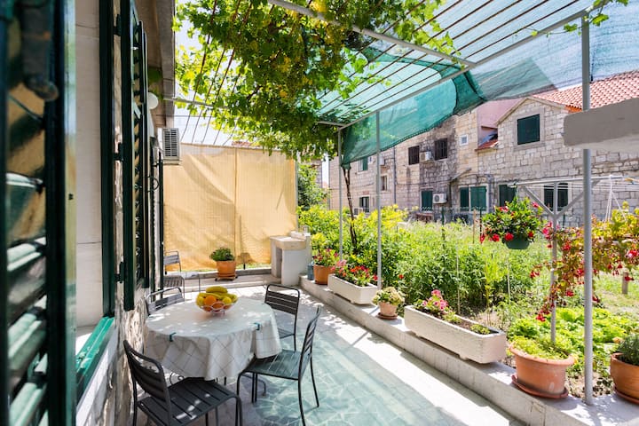 City Center/private Garden/free Public Parking - Split