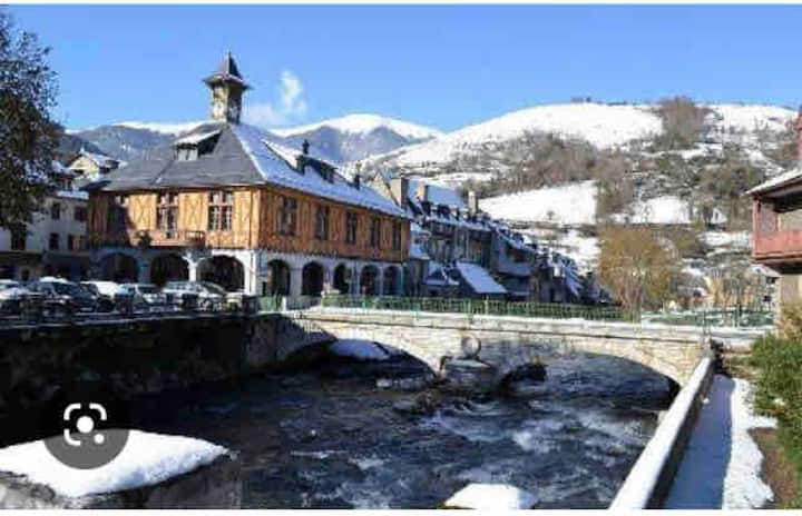 Arreau : Appartement Plein Centre Village - Arreau