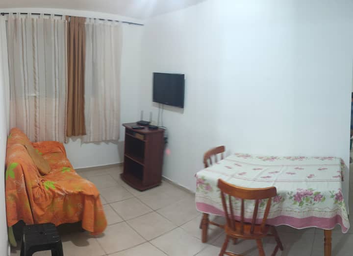 Apartamento Simples Aconchegante!
4 Pessoas - Botucatu