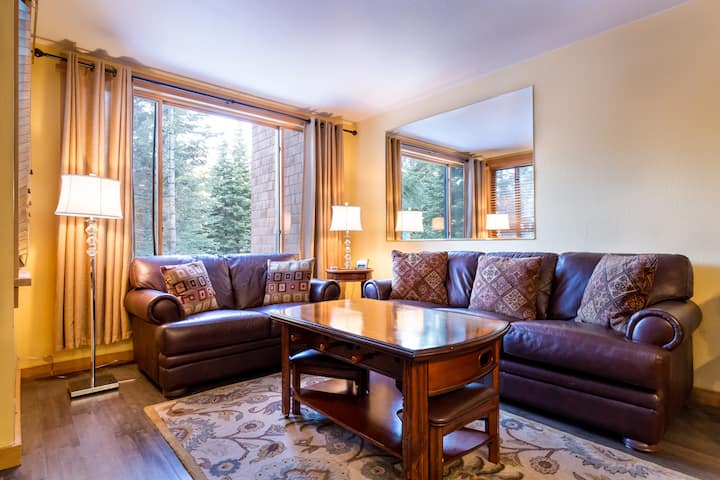 Tahoe Northstar Ski Trails Condo Ski In/ski Out - Lake Tahoe
