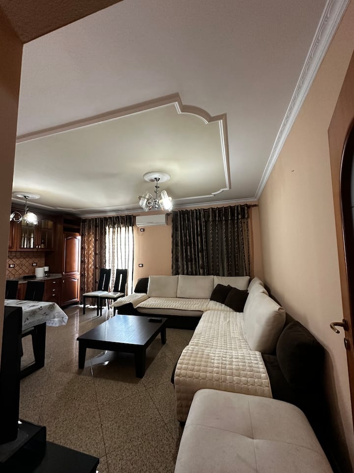 Dine’s Apartment - Himarë