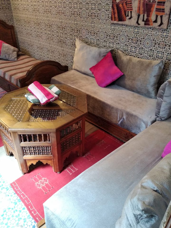 Suite Dans Un Riad.la Salle De Bain Est Privative. - Meknès