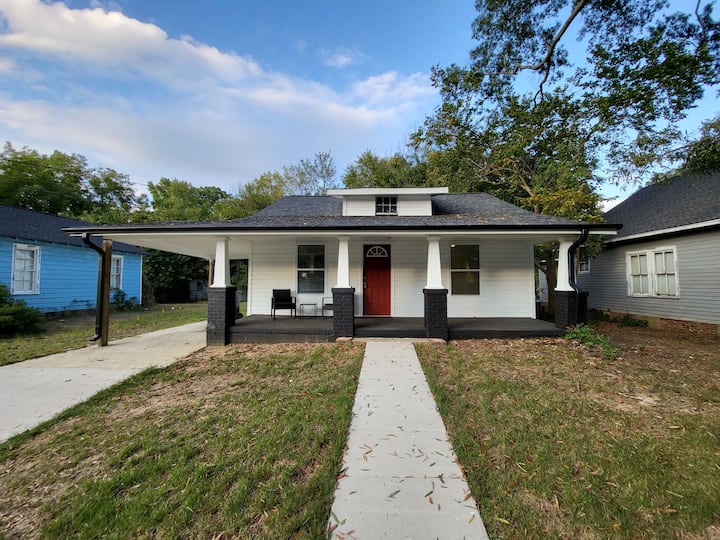 Newly Renovated 3br/2ba Cozy Home Away From Home - Rock Hill, SC