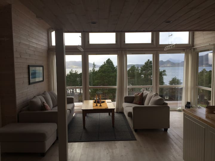Flott Og Moderne Hytte Med Fantastisk Utsikt - Norway