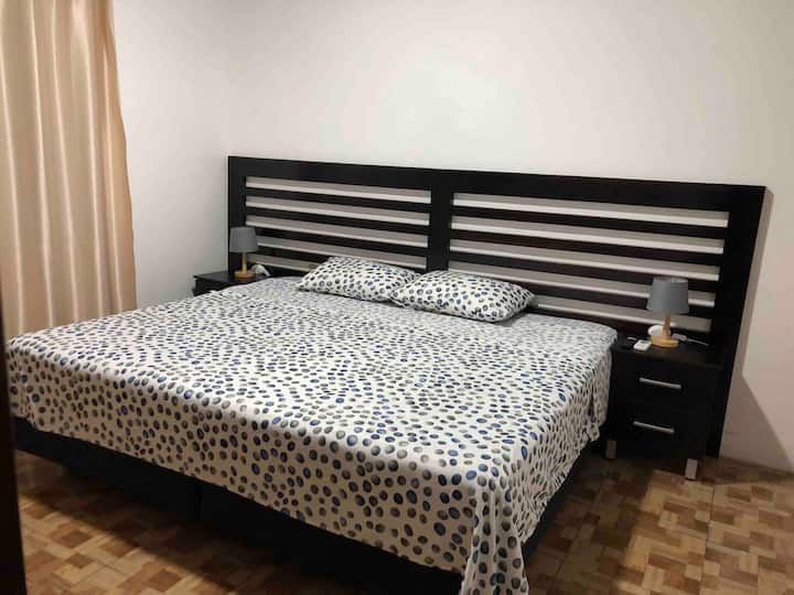 Lekeshei 1 - Galápagos Islands