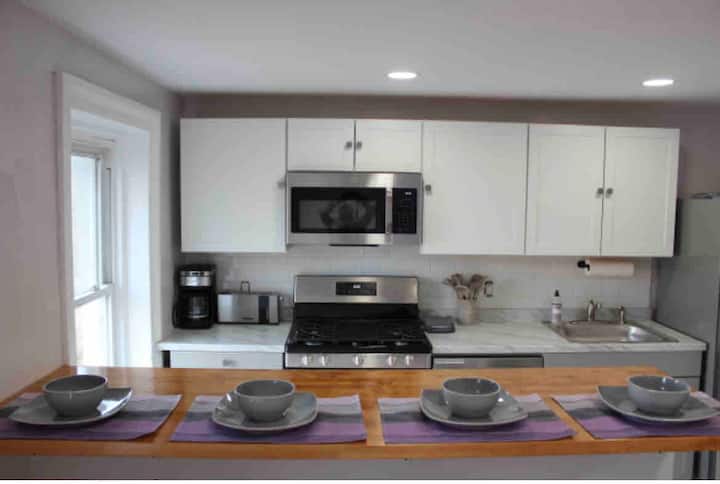 Beautiful 2 Bdr In Historic Bed Stuy Brownstone - Queens, NY