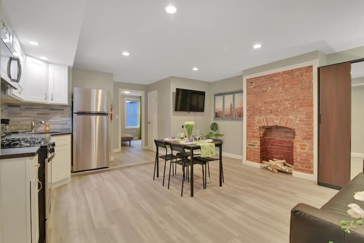 Breathtaking Urban Gem W/backyard & Parking - Hoboken, NJ