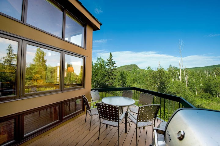 Executive 4 Bedroom Townhome @ Caribou Highlands - Lutsen, MN
