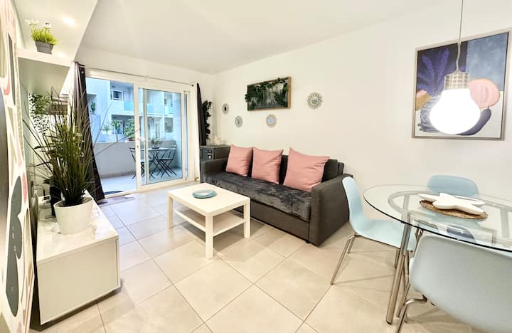 Edamame: Pool, Terrace, High Speed Internet, Desk - Corralejo