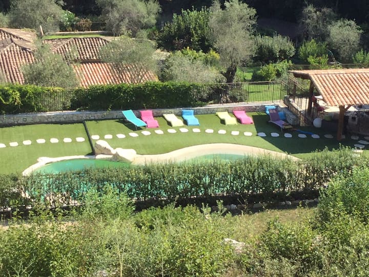 Private Vacation Getaway - Roquefort-les-Pins