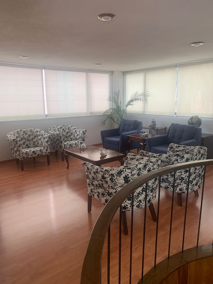 Vero. Habitación A Una Cuadra De Reforma - Mexico City