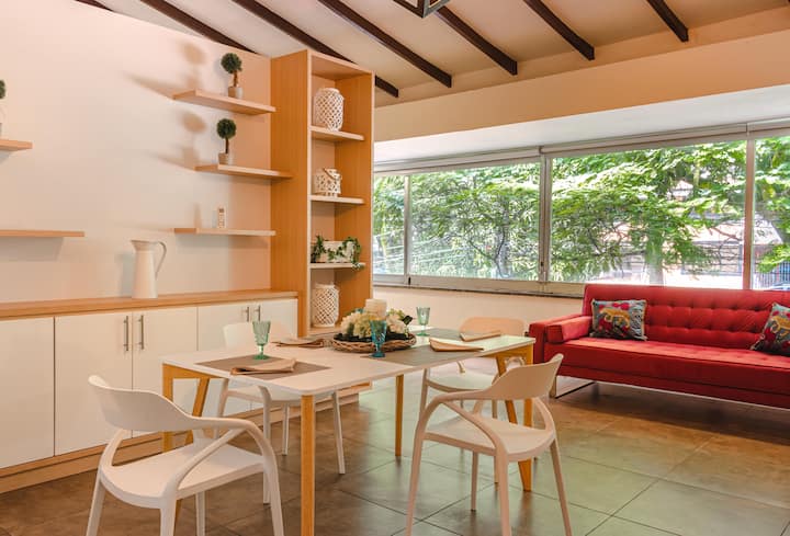 Business- Family Unit Great Wifi – Quiet & Comfort - Cali