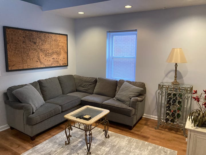 Modern 2br, 2bath W/ Garage Parking - Baltimore, MD